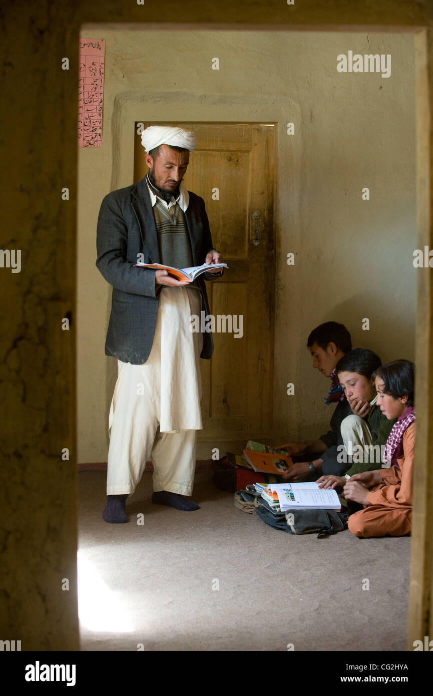 Sept. 21, 2011 - Ghale-Mana (Village, Ghor (Province, Afghanistan ...