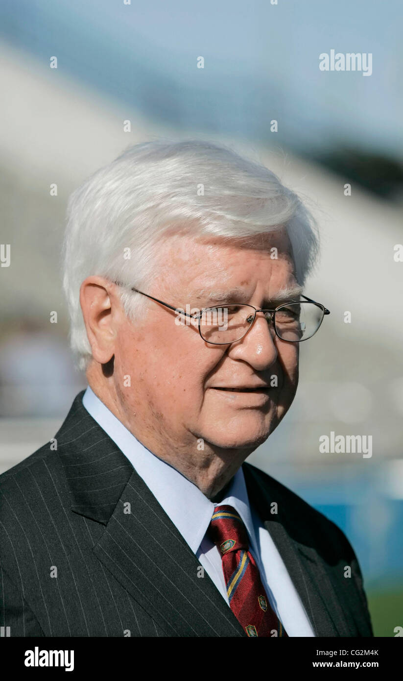 Oct. 2, 2011 - Columbia, Kentucky, U.S. - Representative HAROLD 'HAL ...