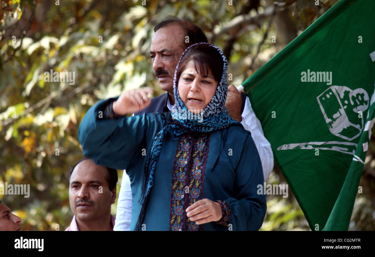 Oct 05, 2011 - Srinagar, Kashmir, India - President of Kashmir's main ...