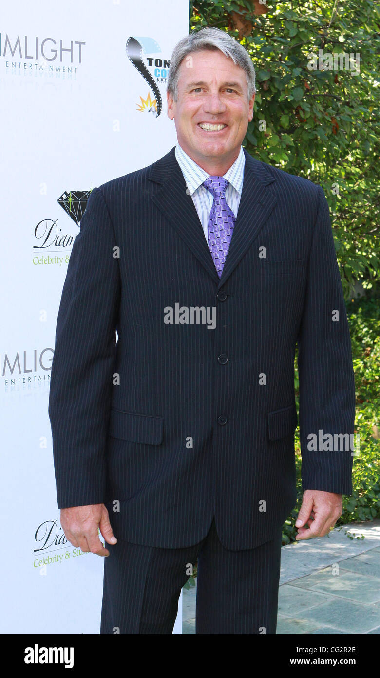 Oct. 16, 2011 - Los Angeles, California, U.S. - Jim Vickers. Diamond In ...