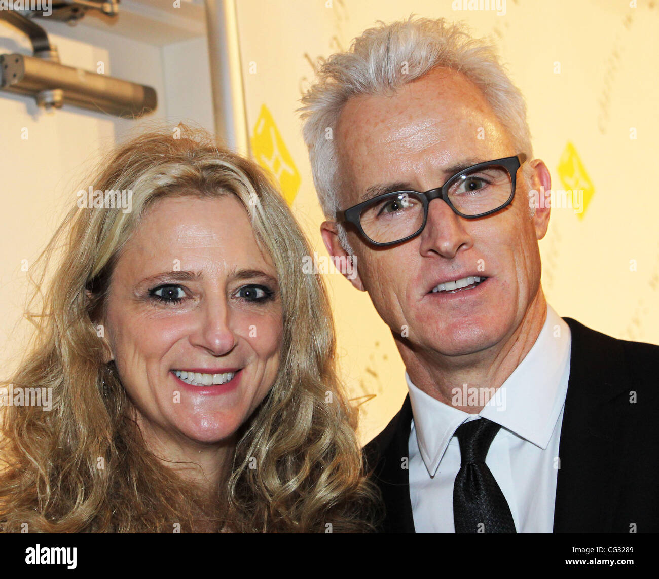 John slattery 5th annual charity hi-res stock photography and images ...