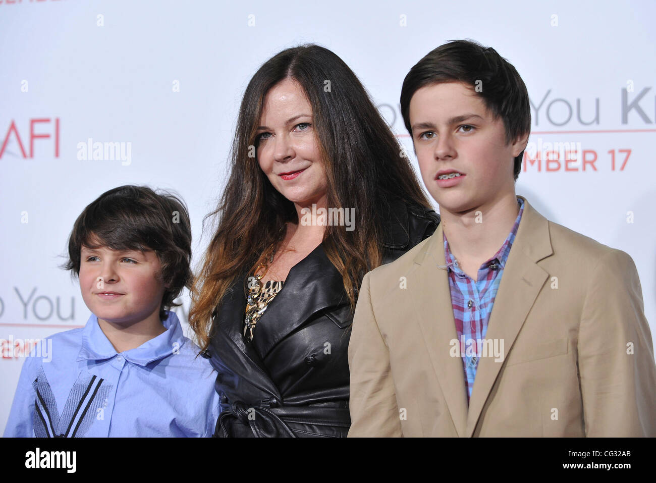 Jennifer Nicholson with her sons Sean and Duke The Premiere of 'How Do ...