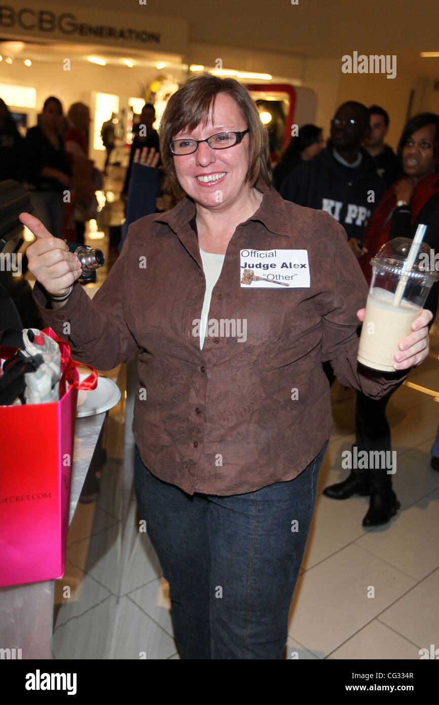 Debbie from the "Judge Alex" show Judge Alex visits Millions of ...