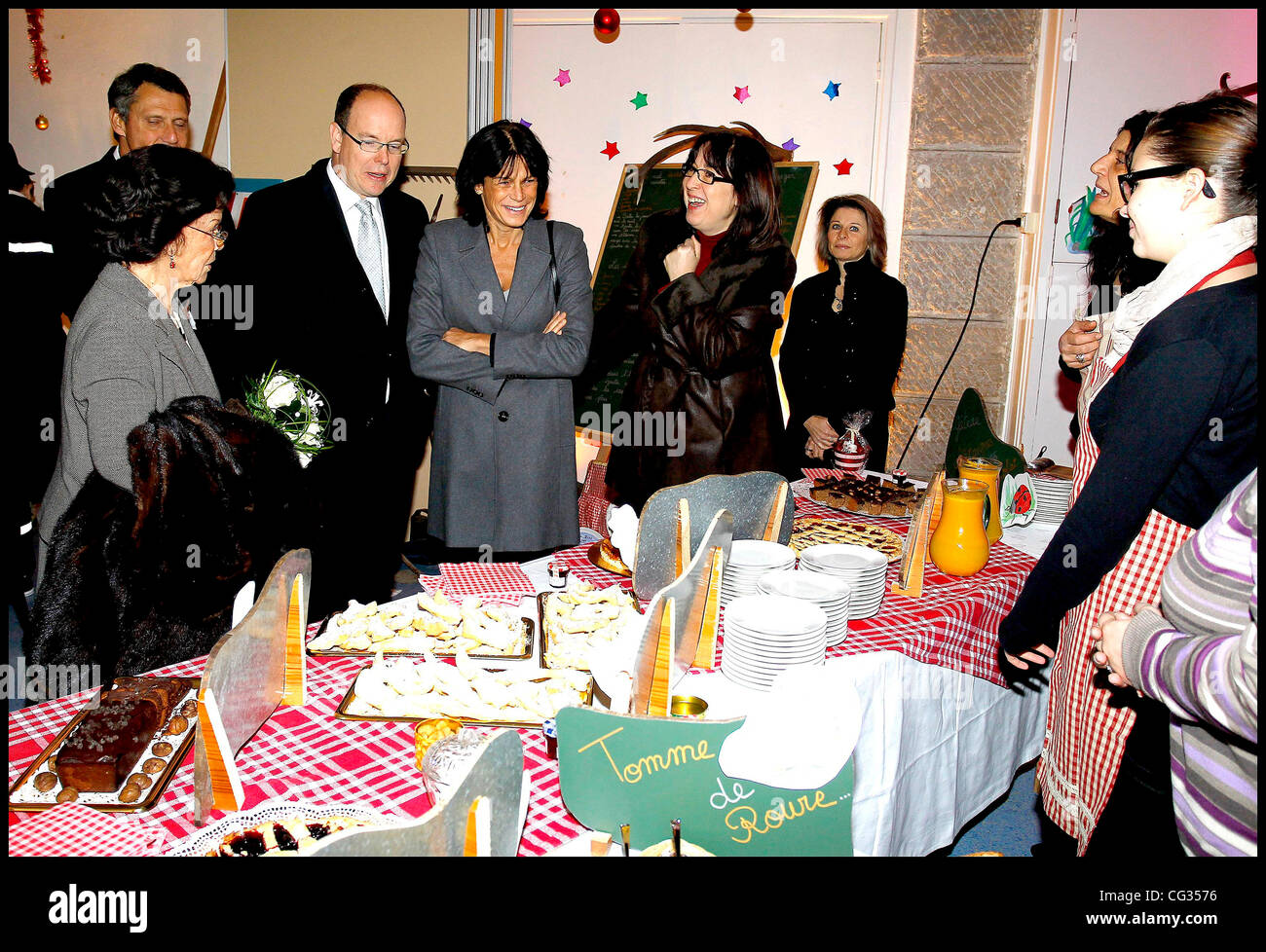 Princess Stephanie and Prince Albert of Monaco host a Christmas party ...