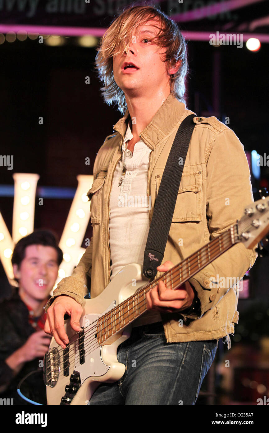 Honor Society performing Teen Rock Bands Join Forces With The Salvation ...