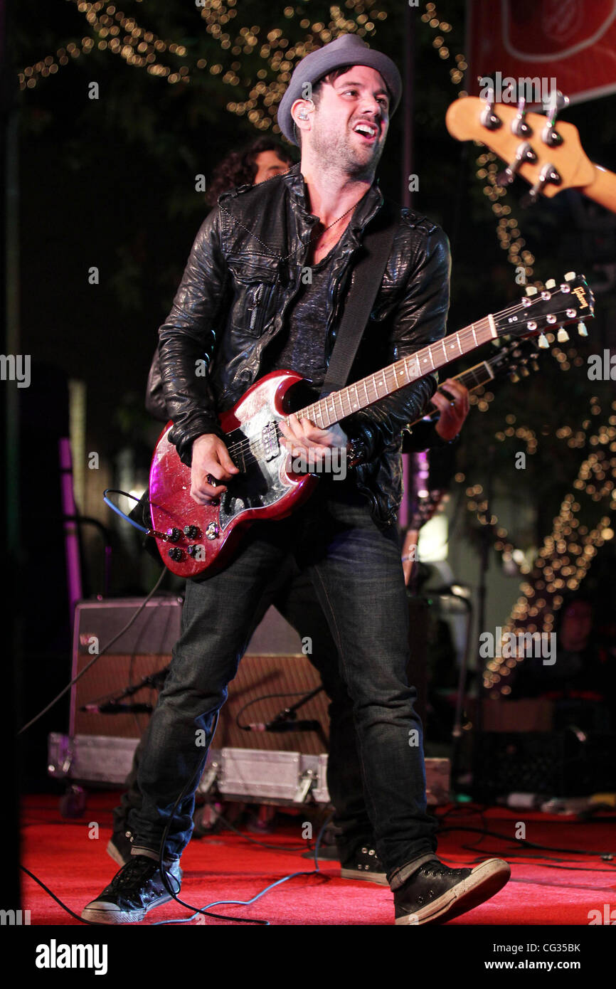 Honor Society performing Teen Rock Bands Join Forces With The Salvation ...