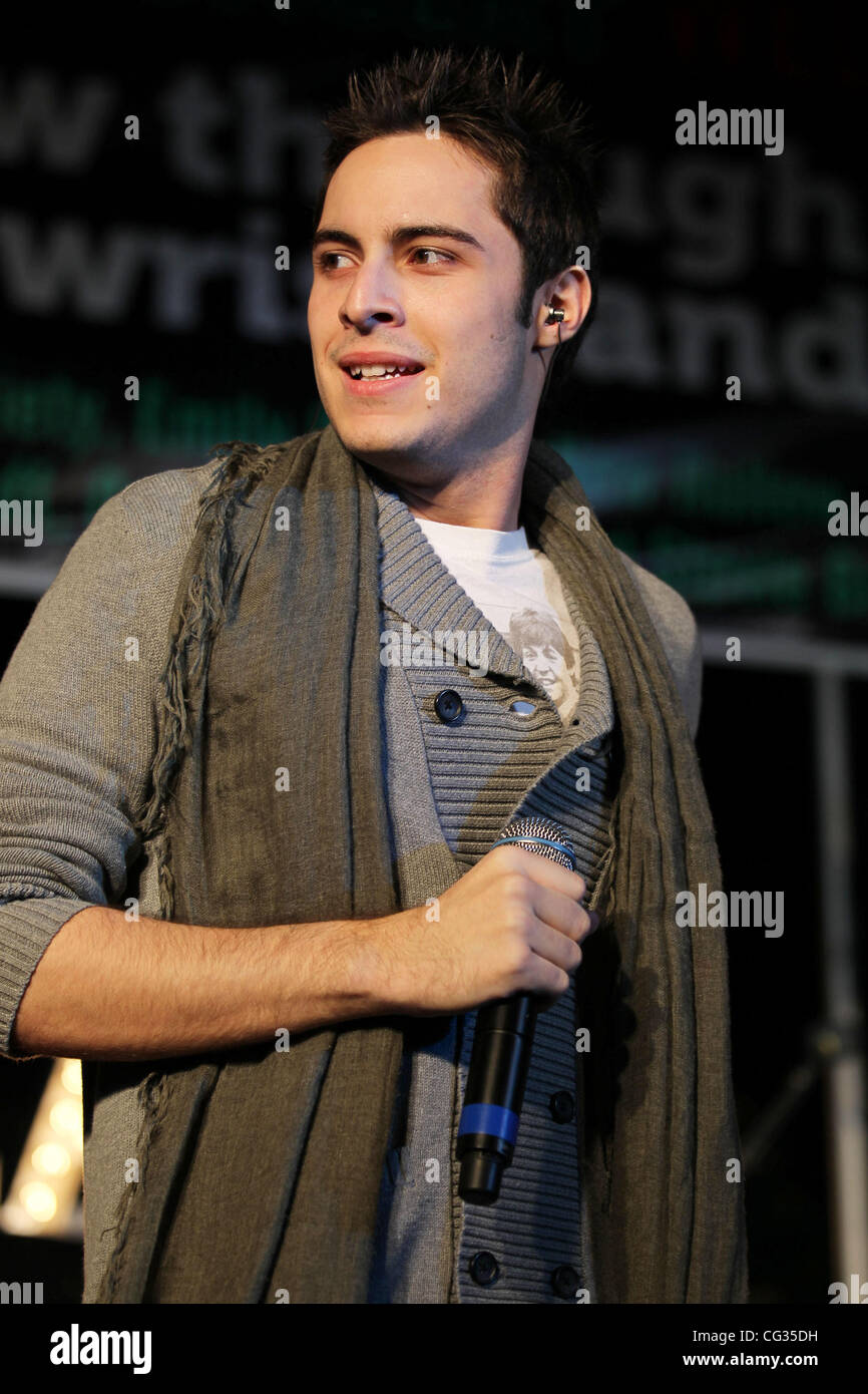 Teen rock bands join salvation hi-res stock photography and images - Alamy