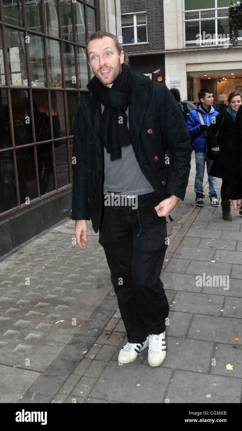 Chris Martin outside the BBC Radio 1 studios London, England - 17.12.10 ...
