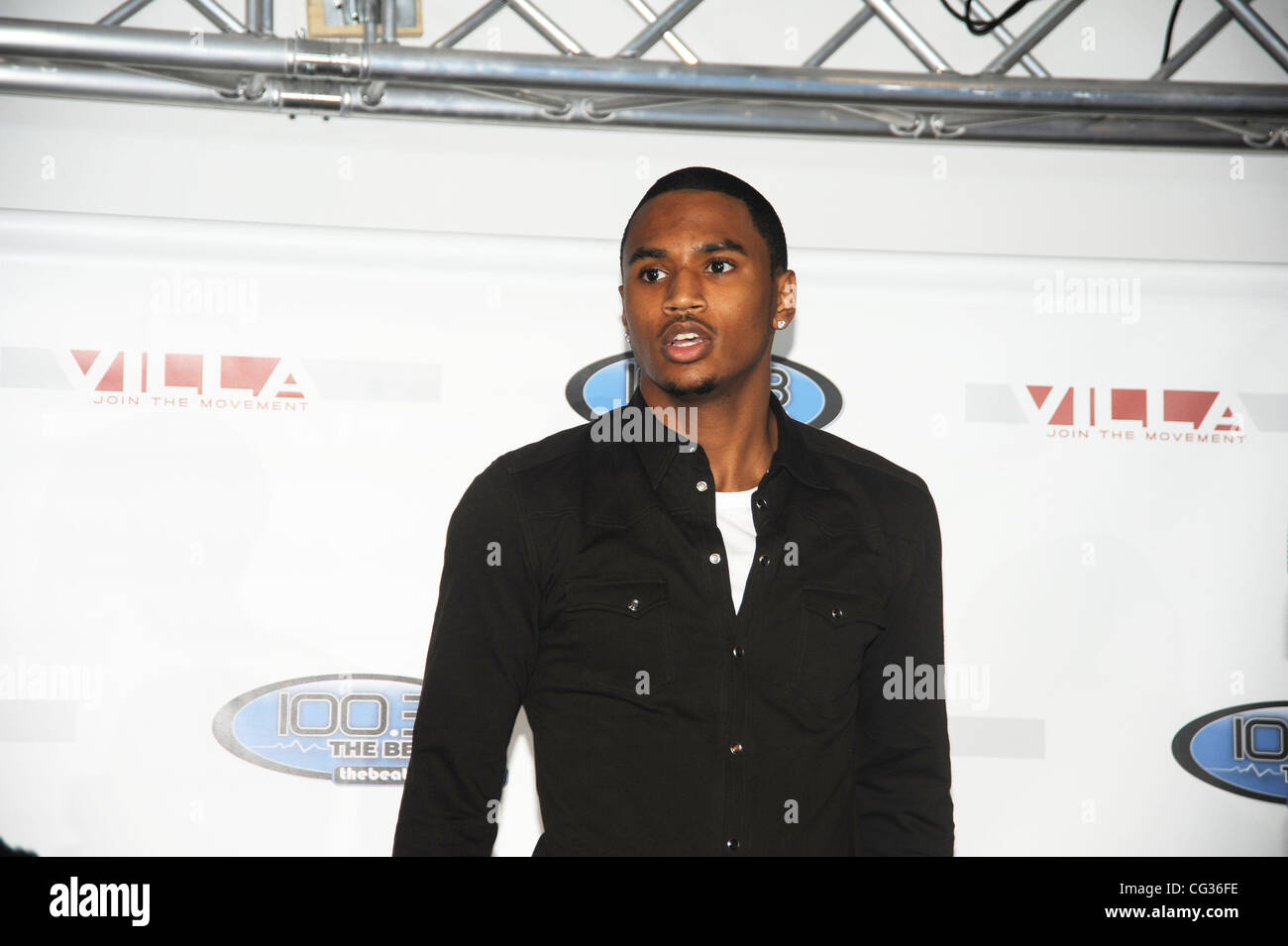 Trey Songz Meet/Greet for The Beat 100.3 at Sigma Sound Philadelphia ...