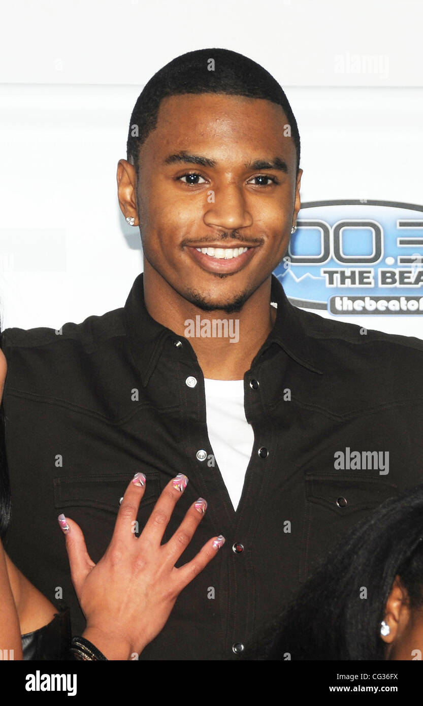 Trey Songz Meet/Greet for The Beat 100.3 at Sigma Sound Philadelphia ...