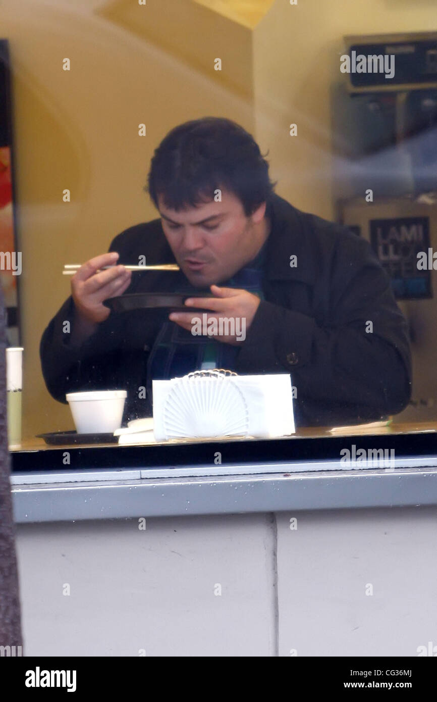 Jack Black eating Japanese food in Beverly Hills Los Angeles ...