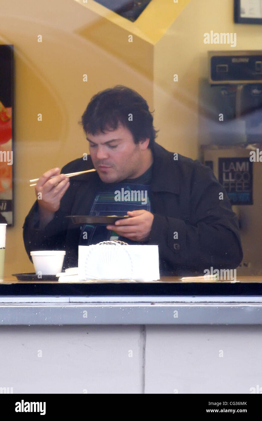 Jack Black eating Japanese food in Beverly Hills Los Angeles ...