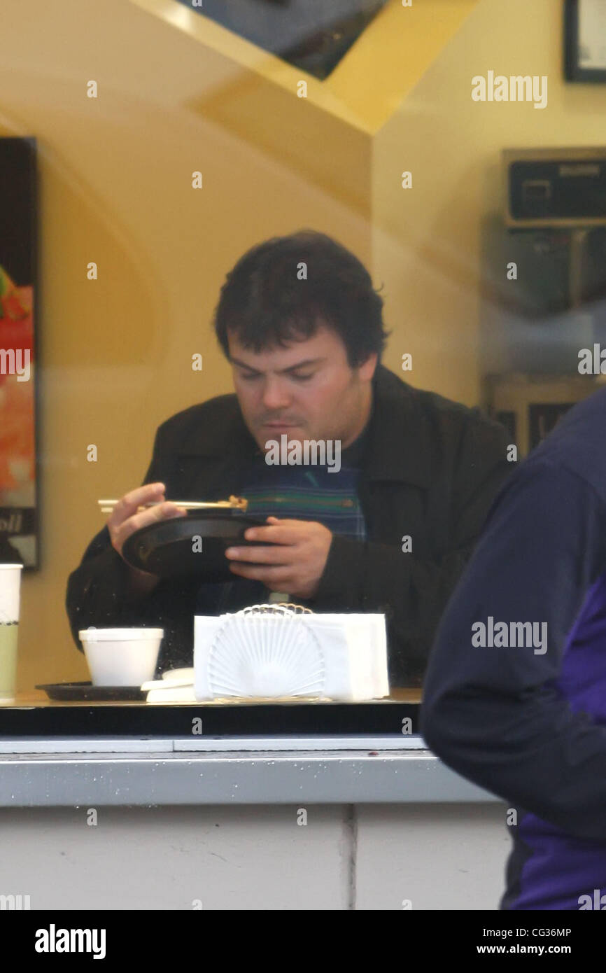 Jack Black eating Japanese food in Beverly Hills Los Angeles ...