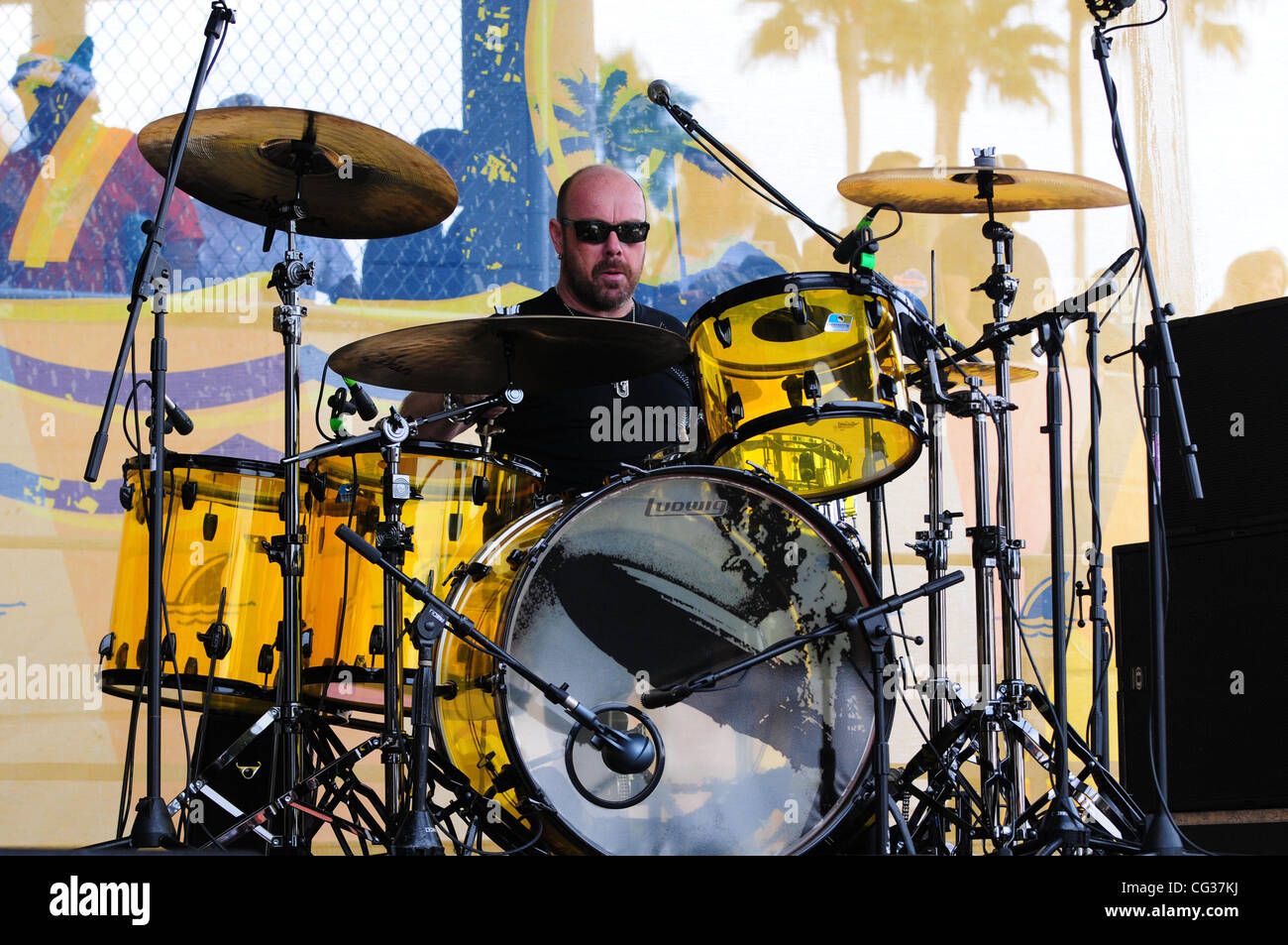 Jason Bonham Jason Bonham's Led Zeppelin Experience perform a gig at ...