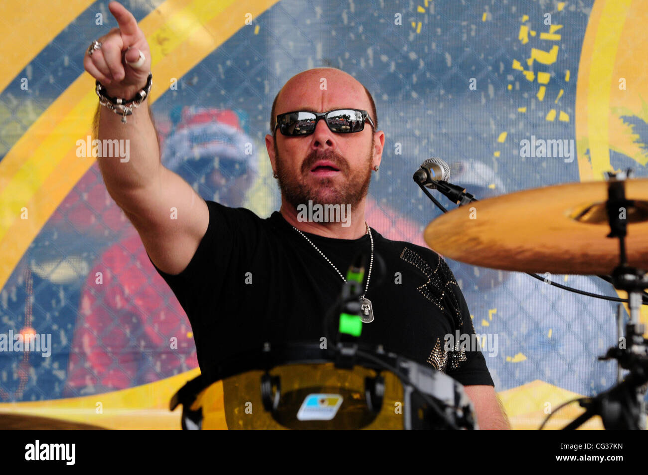 Jason Bonham Jason Bonham's Led Zeppelin Experience perform a gig at ...
