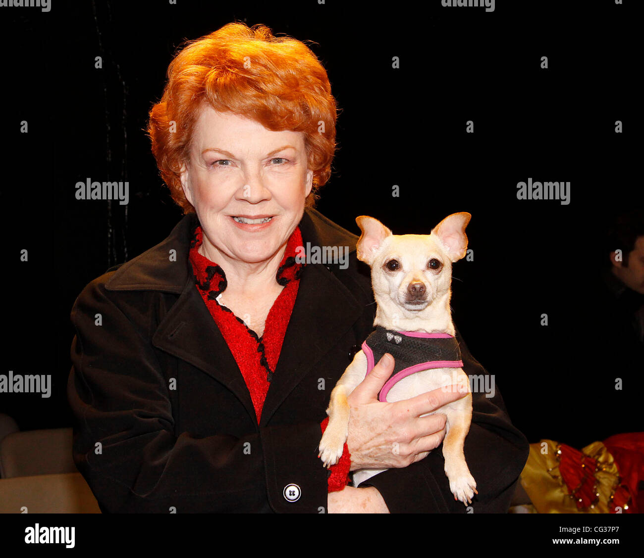 Beth Fowler and Roxie Theatrical Gems production of the musical ...