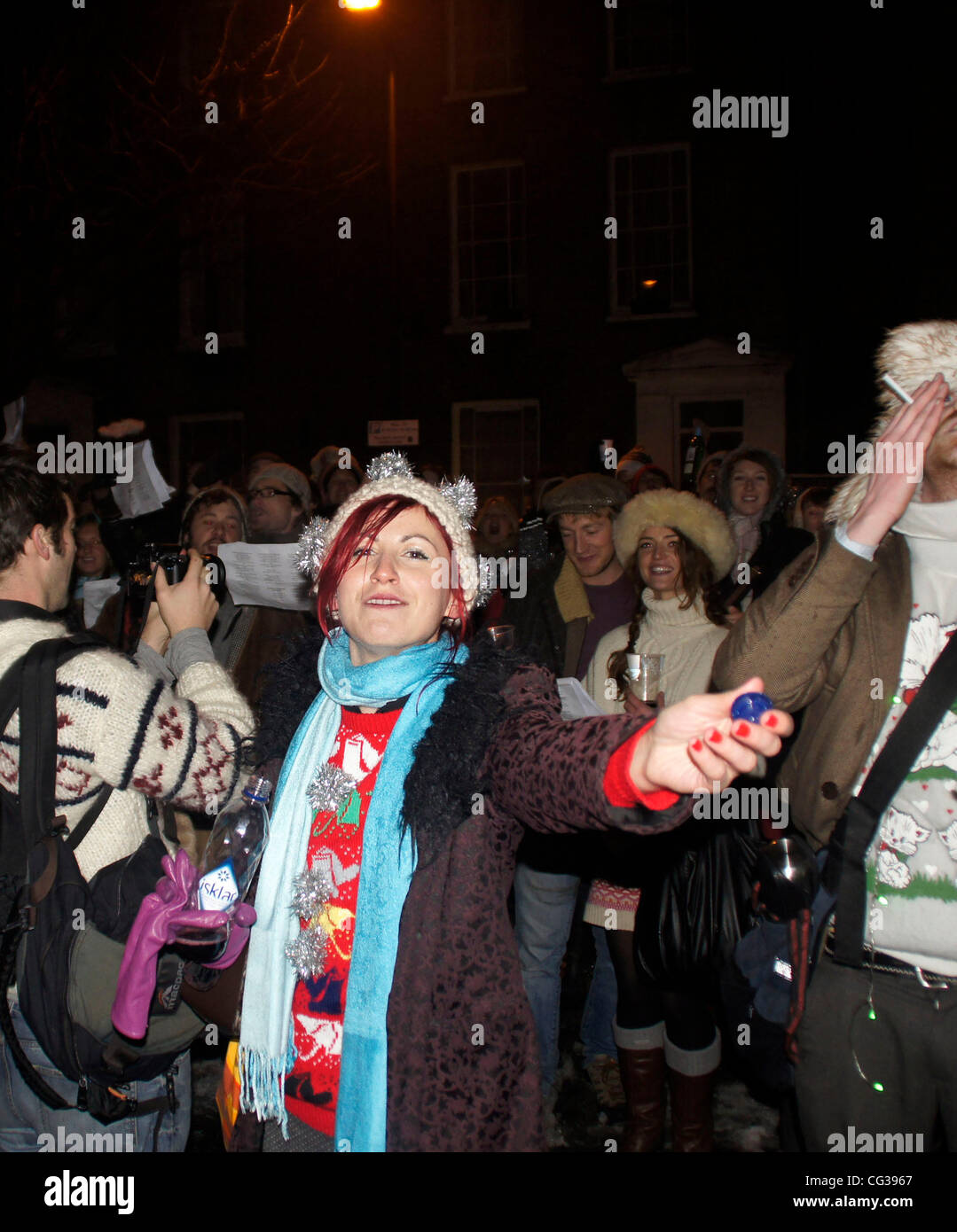 Operation Christmas Carol' Flashmob organized by the Fun Army, Over a ...