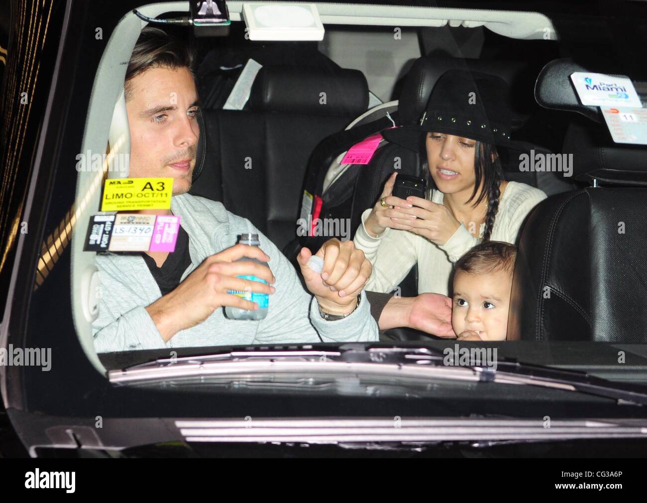 Kourtney Kardashian and boyfriend Scott Disick with son Mason Dash ...