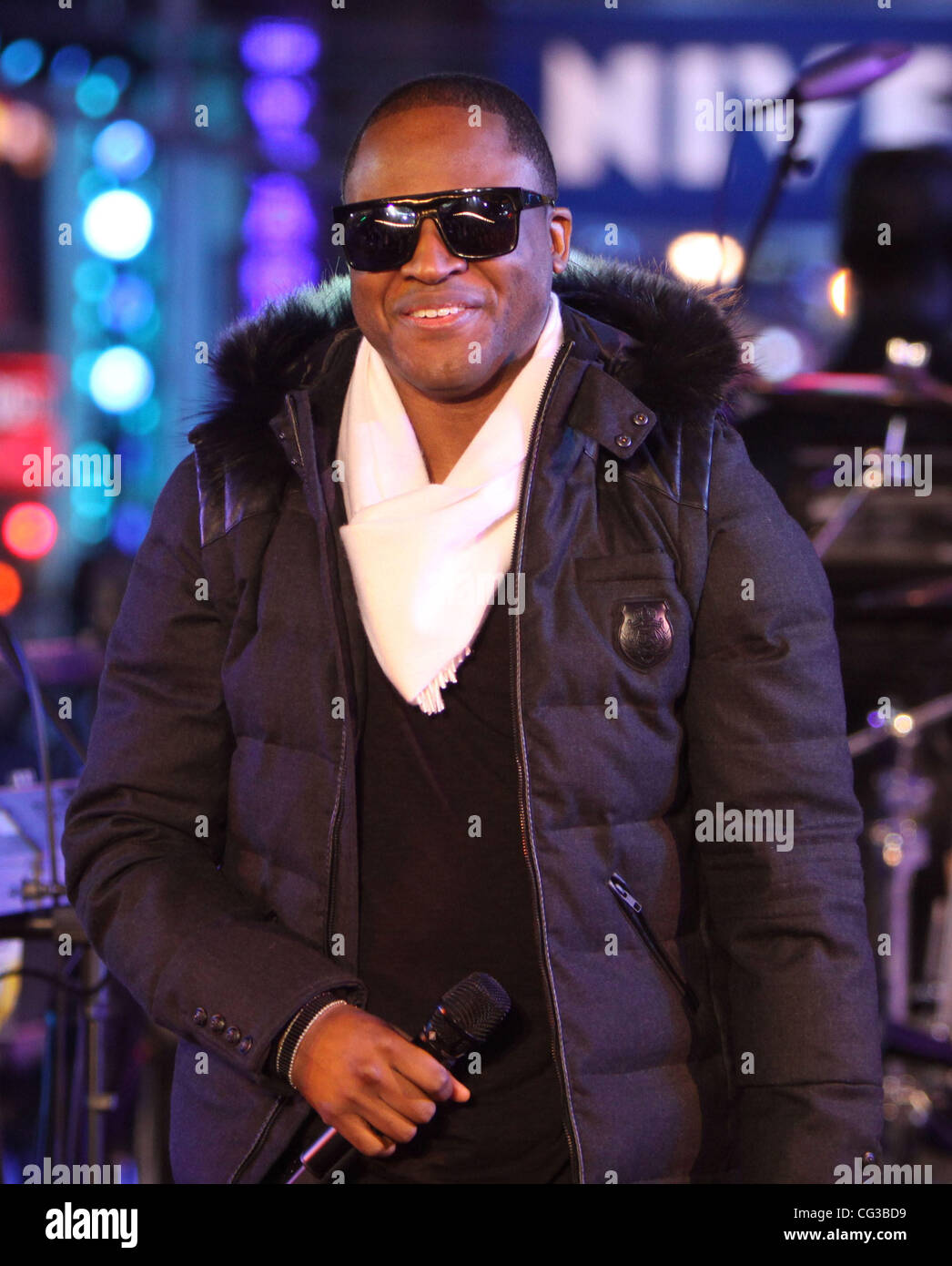 Taio Cruz Dick Clark's New Year's Rockin' Eve with Ryan Seacrest New ...