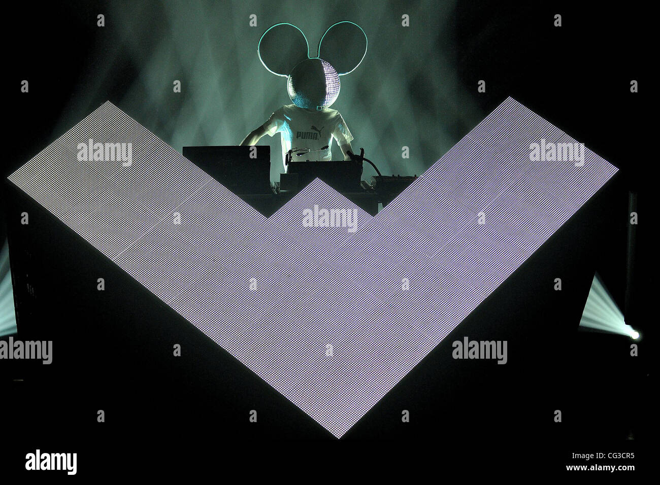 Deadmau5 aka Joel Zimmerman performing live at Masonic Temple. Toronto ...