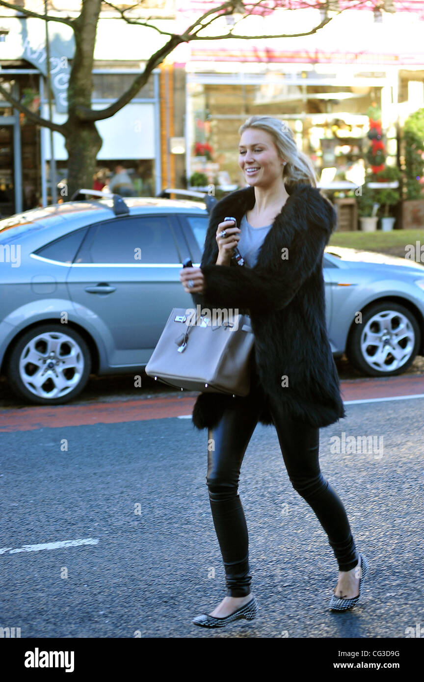 Alex Curran aka Alex Gerrard spotted after having lunch in Liverpool ...