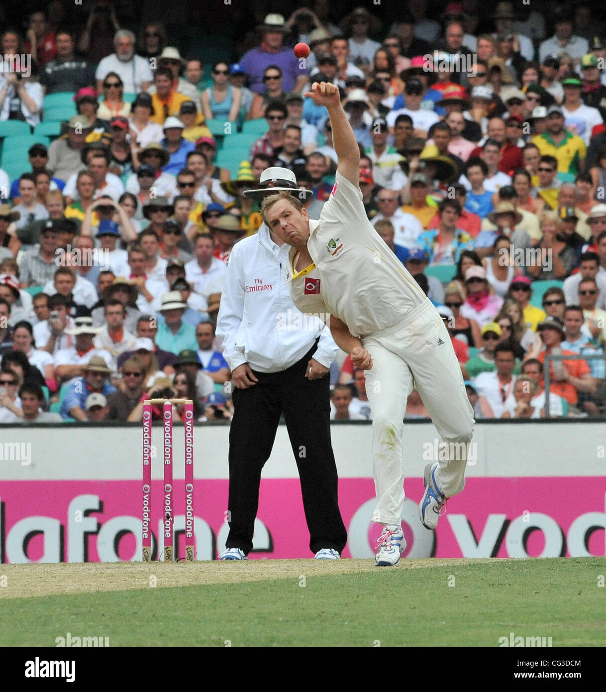 Australia beer cricket hi-res stock photography and images - Alamy