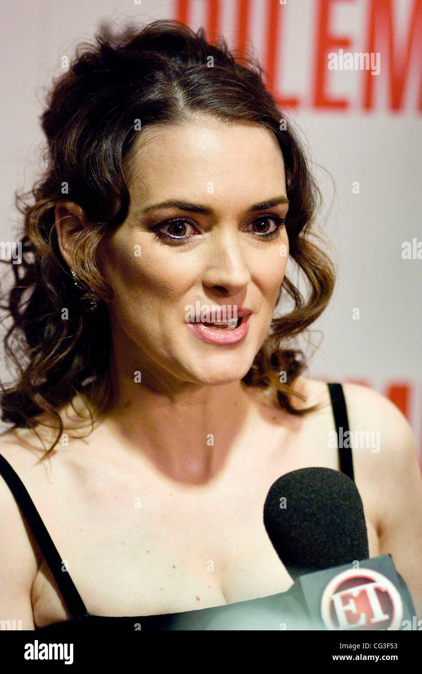 Winona Ryder World Premiere Of The Dilemma Held At The Amc River East Theater Arrivals