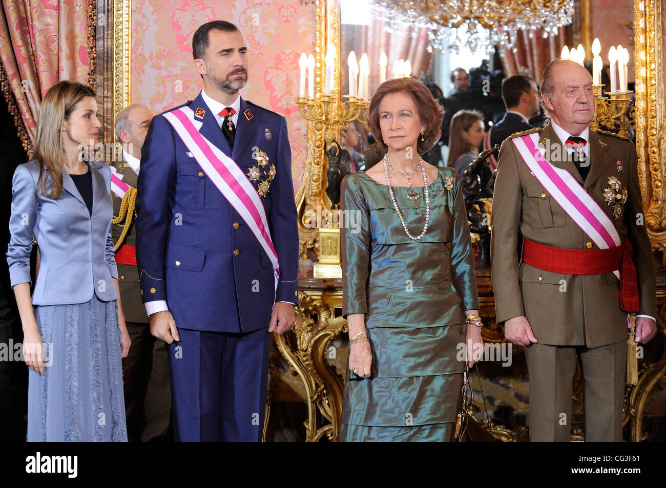 Crown Prince Felipe, Crown Princess Letizia, Queen Sofia and King Juan ...