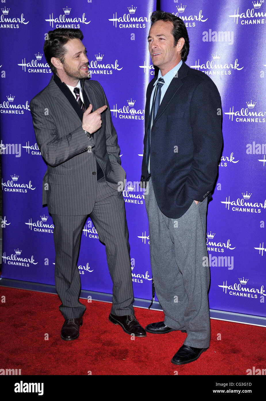 Jason Priestley and Luke Perry Hallmark Channel's Premiere Evening Gala ...
