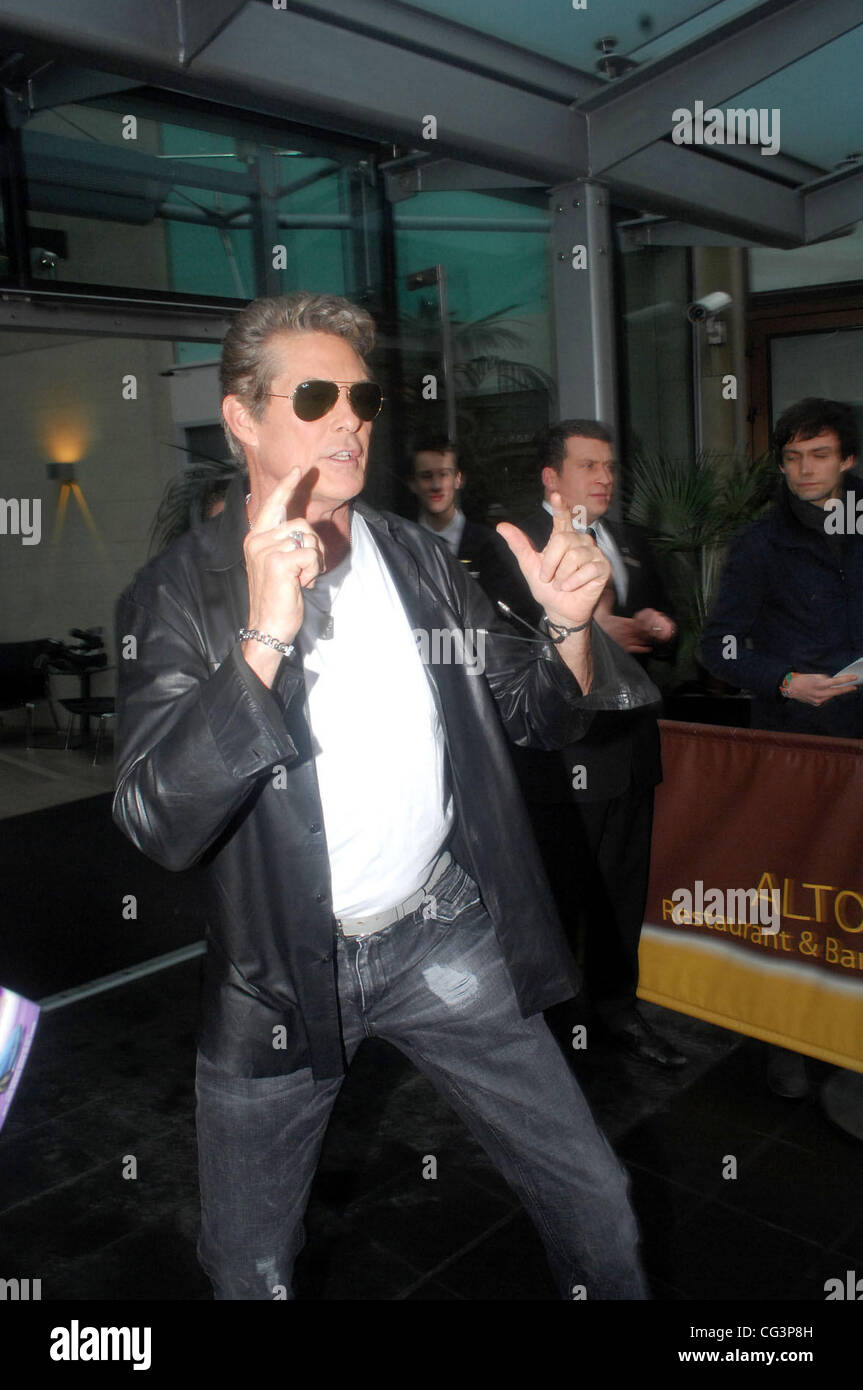 David Hasselhoff 'Britain's Got Talent' judges leaving their hotel and ...