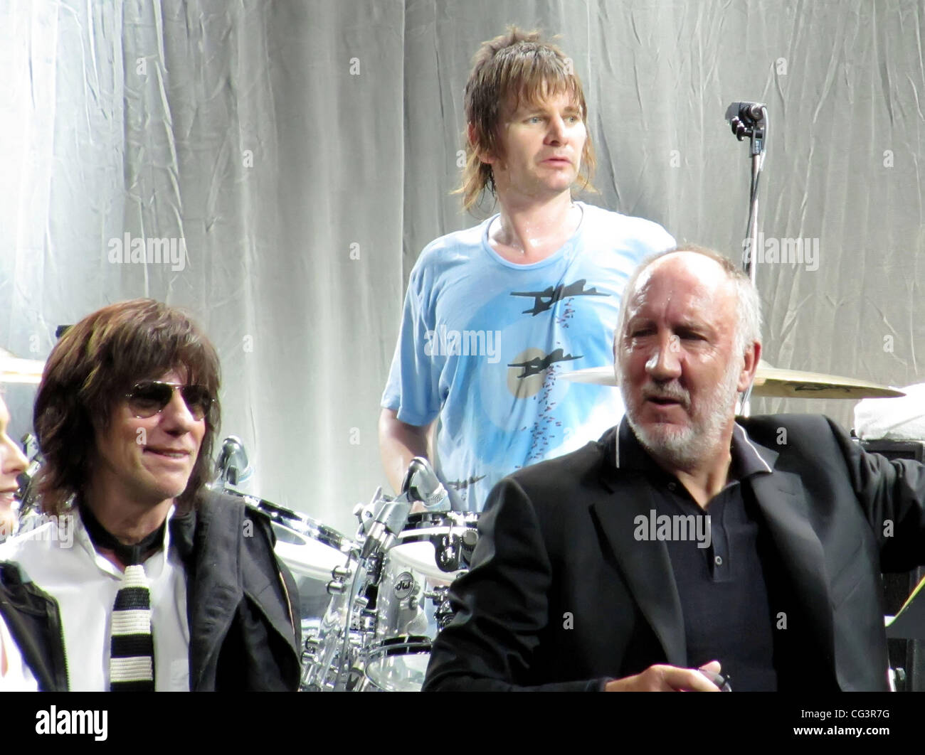 Jeff Beck, Zak Starkey and Pete Townsend Rock stars unite for the ...