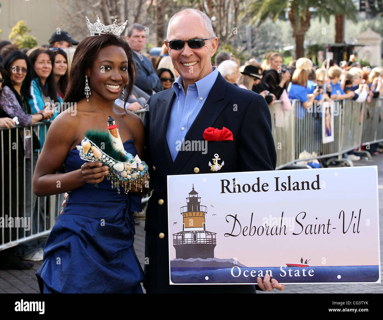 Miss Rhode Island Deborah Saint-Vil Miss America 2011 DSW Parade of ...