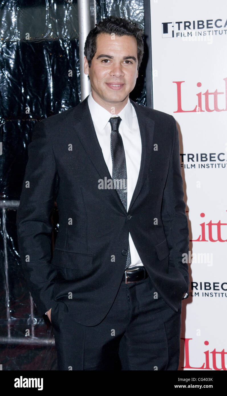 Cash Warren The World Premiere of 'Little Fockers' held at the ...