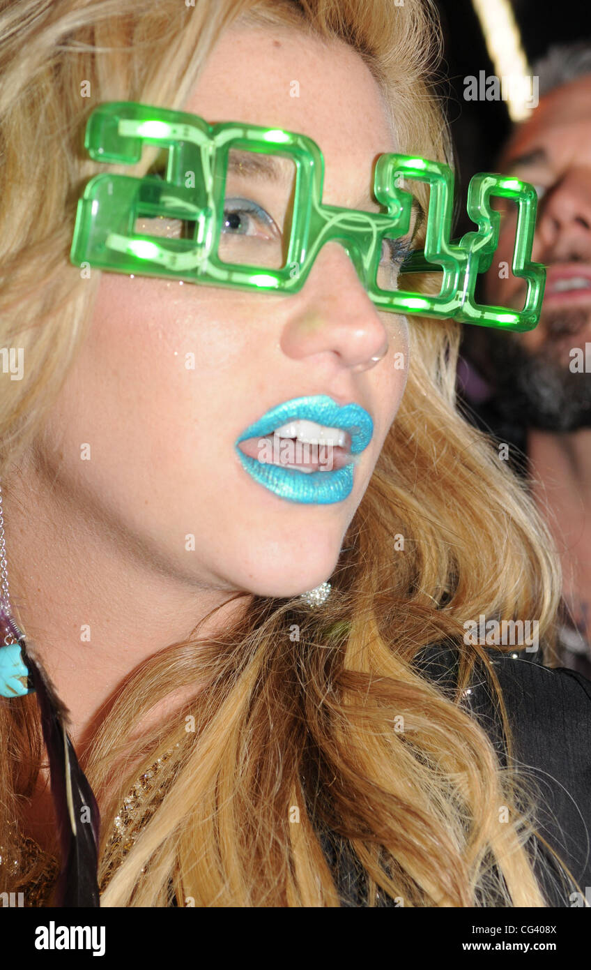 Ke$ha aka Kesha 2011 New Years Eve celebrations in Times Square New ...
