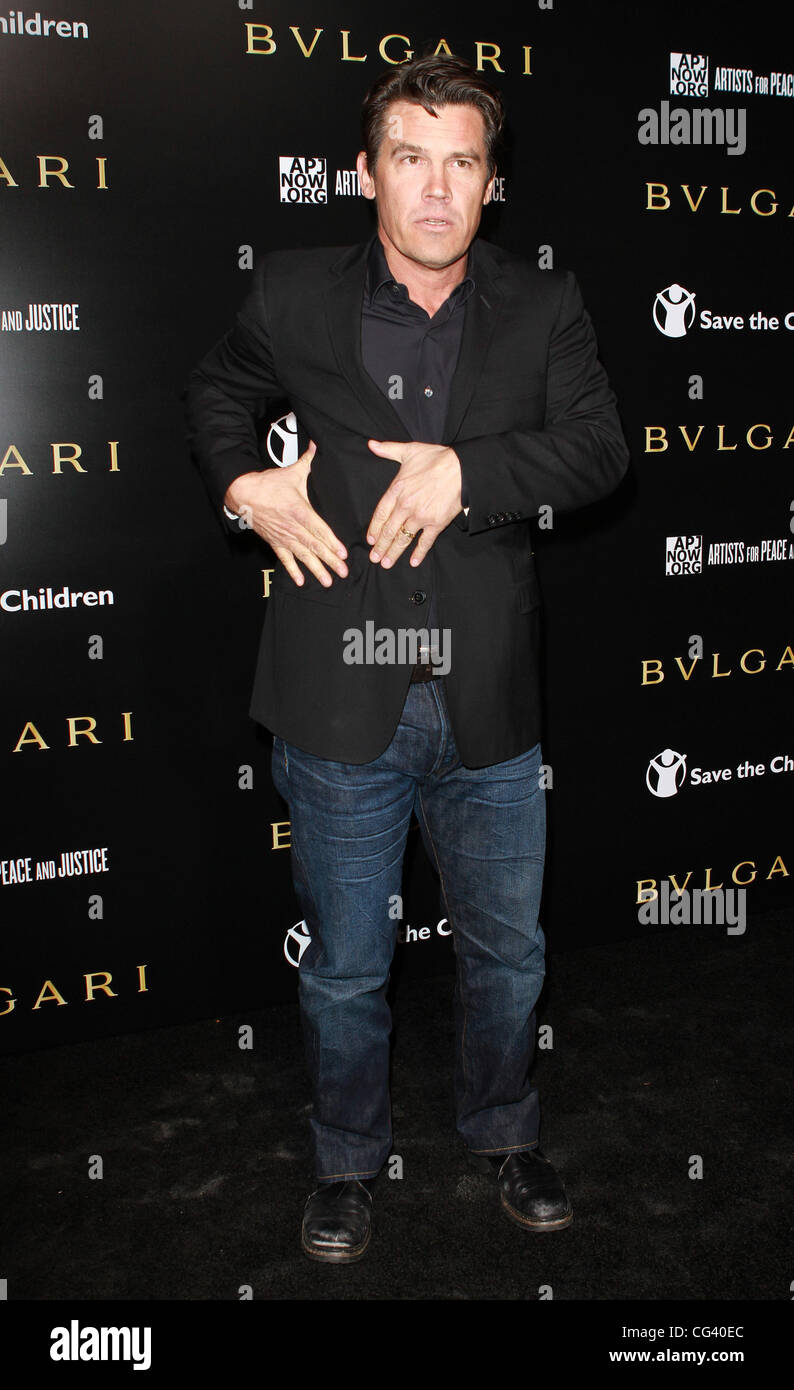 Josh brolin red carpet event hi-res stock photography and images - Alamy