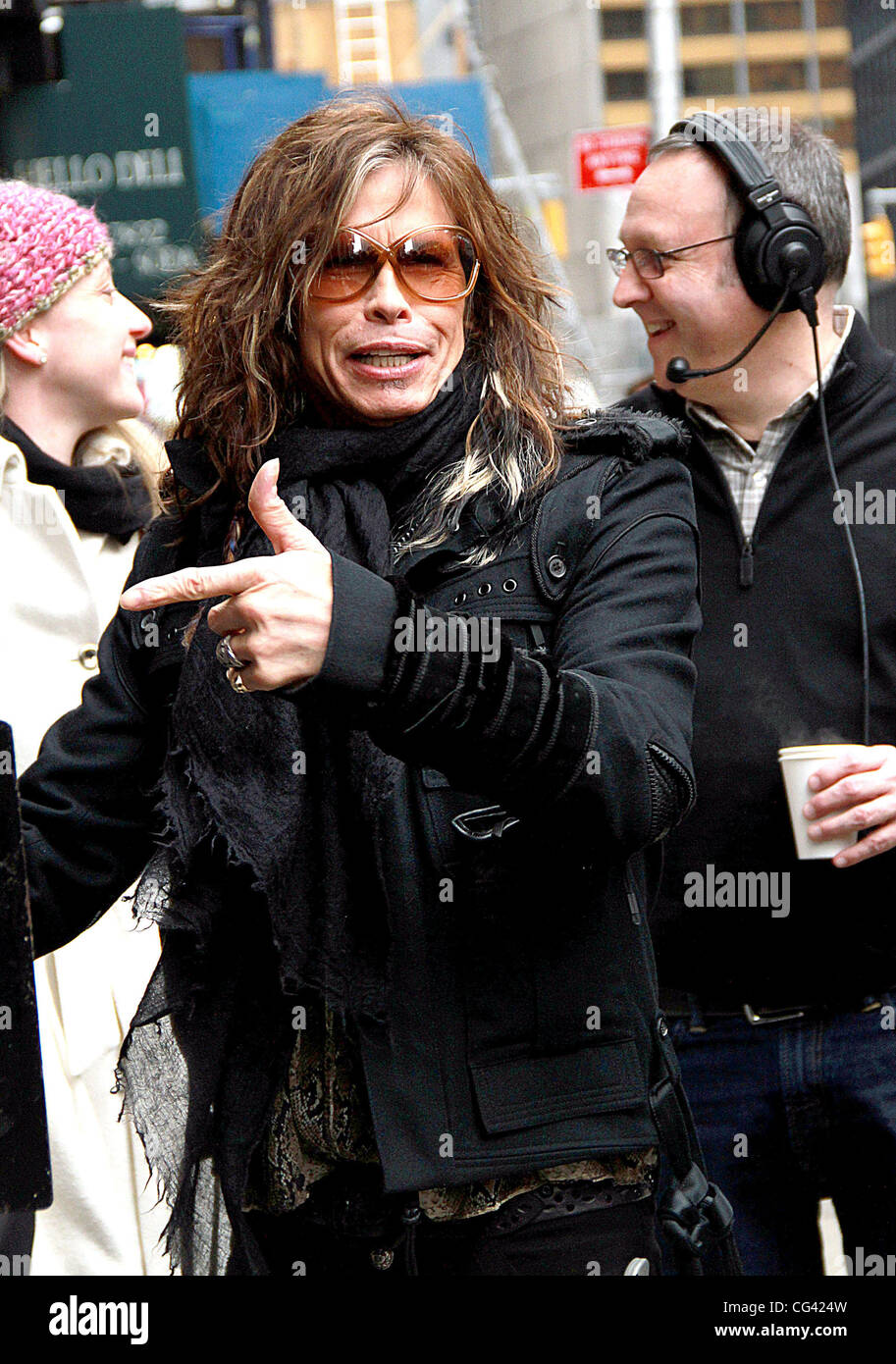 Steven Tyler Celebrities outside the Ed Sullivan Theater for 'The David ...