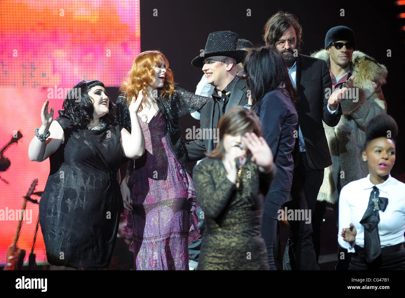 Beth Ditto, Karen Elson, Boy George and Alison Mosshart, Paris Fashion ...