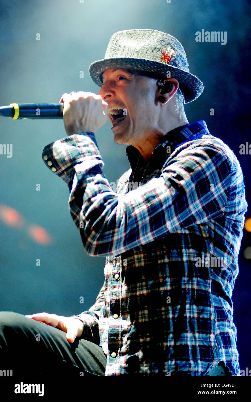 Chester Bennington of Linkin Park, performing at the United Center ...