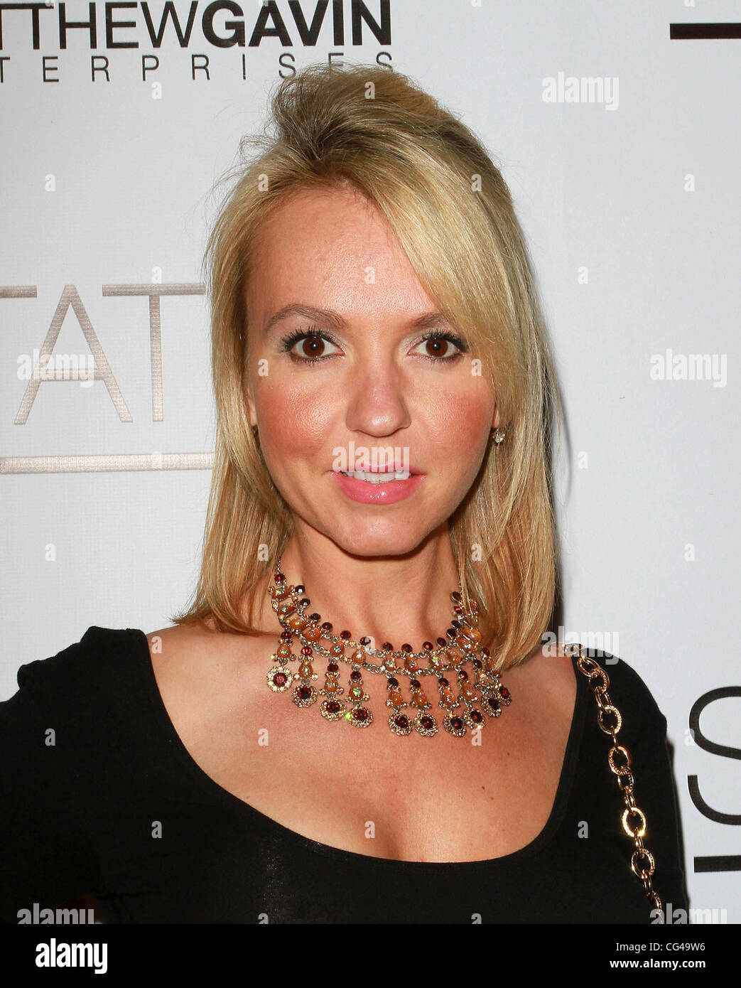 Jessica hall jessica hall hosts hi-res stock photography and images - Alamy