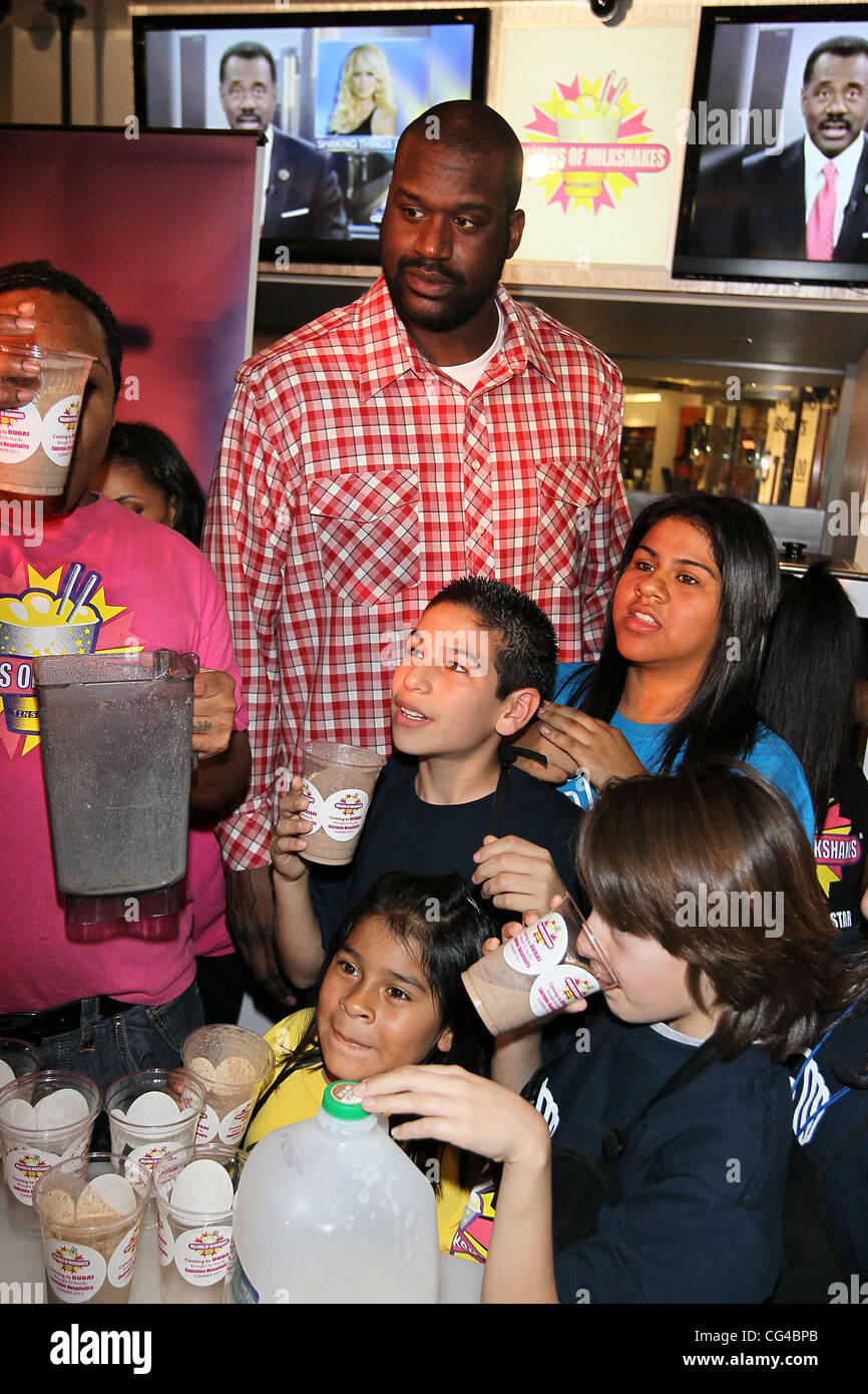 NBA star and Port Police Detective, Shaquille O'Neal appears at ...