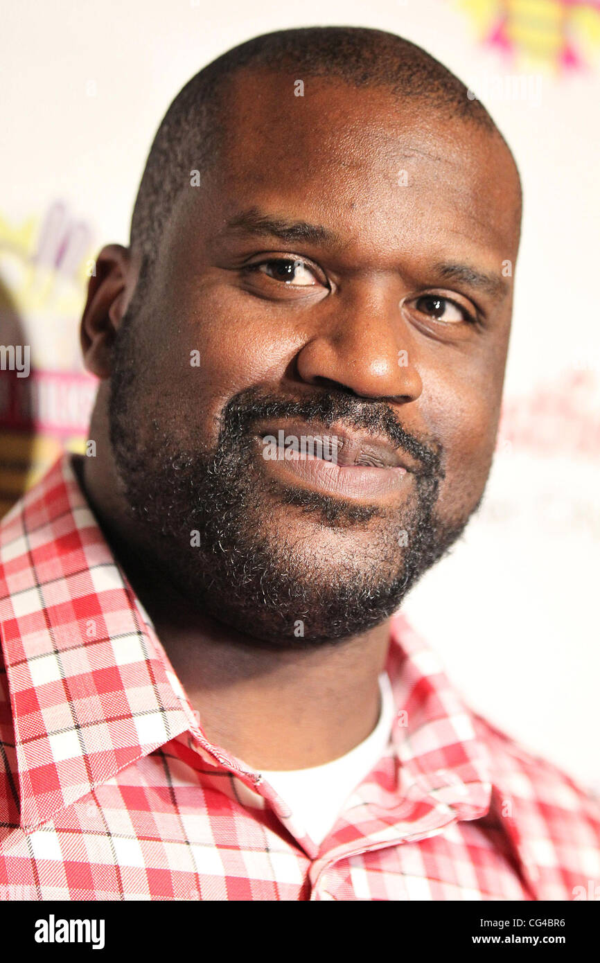 NBA star and Port Police Detective, Shaquille O'Neal appears at ...