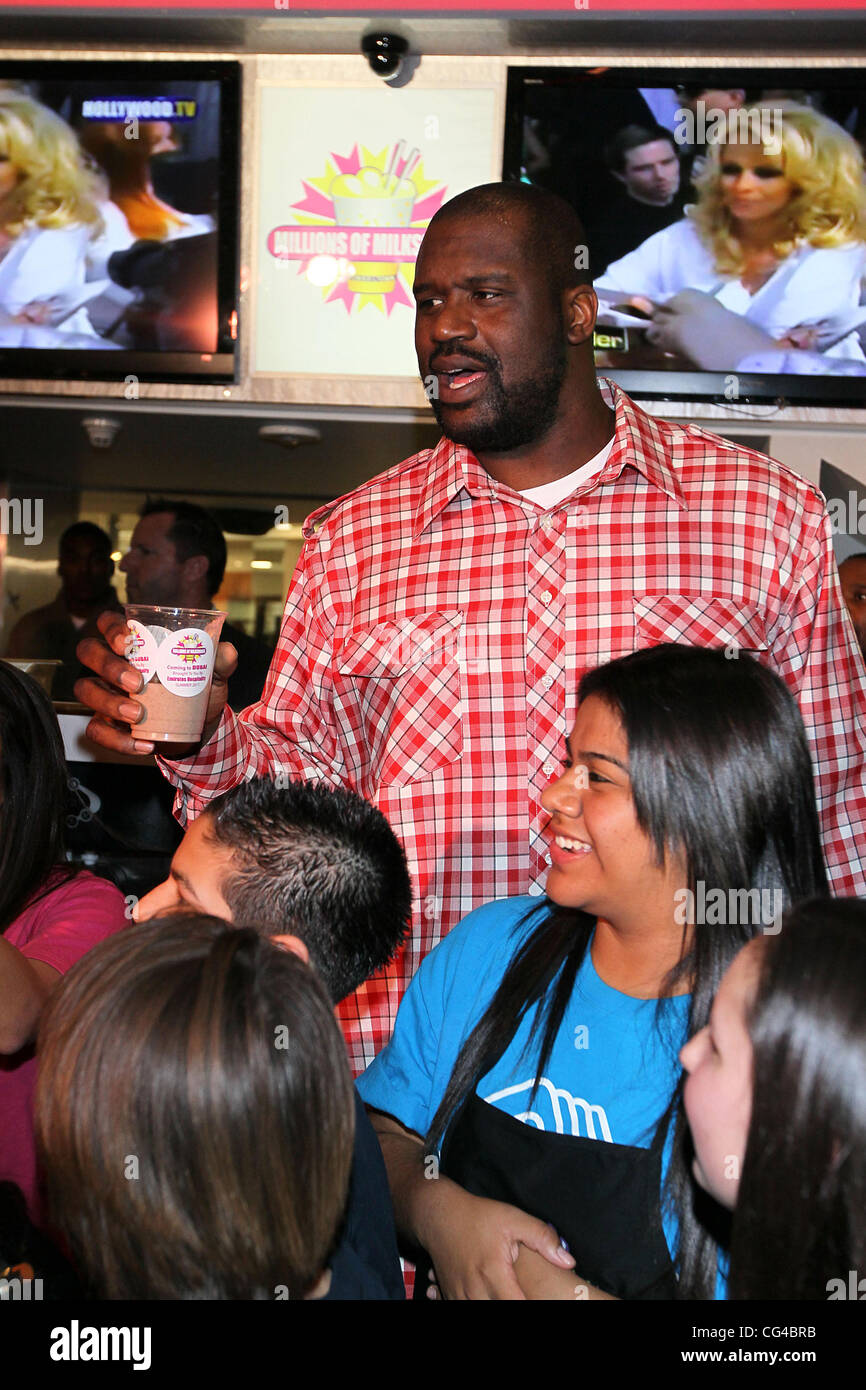 NBA star and Port Police Detective, Shaquille O'Neal appears at ...