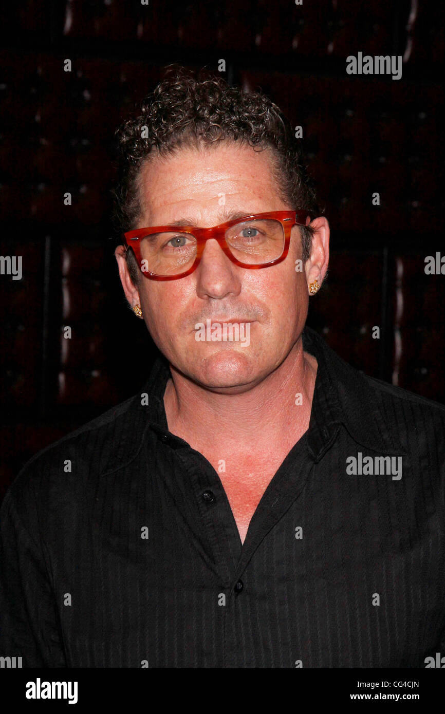 Lee Rocker from The Stray Cats A special Jam session celebrating Lee ...