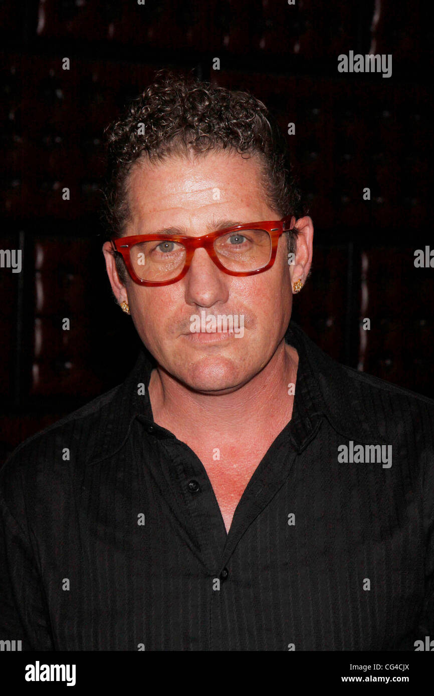 Lee Rocker from The Stray Cats A special Jam session celebrating Lee ...