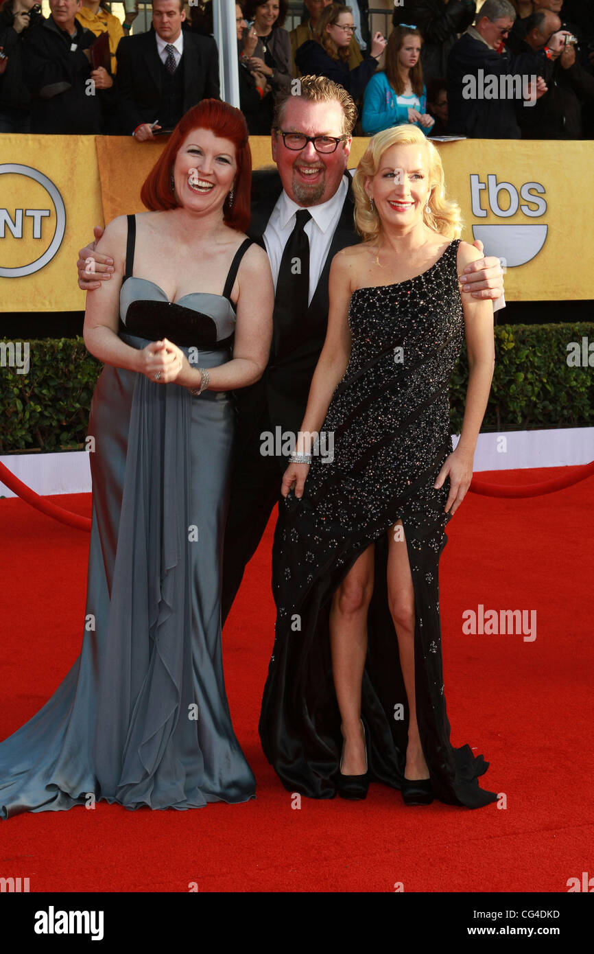 Kate Flannery with boyfriend Chris Haston and Angela Kinsey The 17th ...