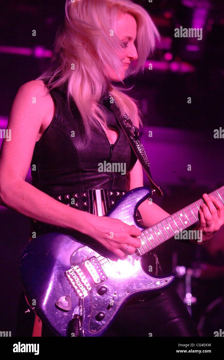 Jackie Chambers High Resolution Stock Photography and Images - Alamy