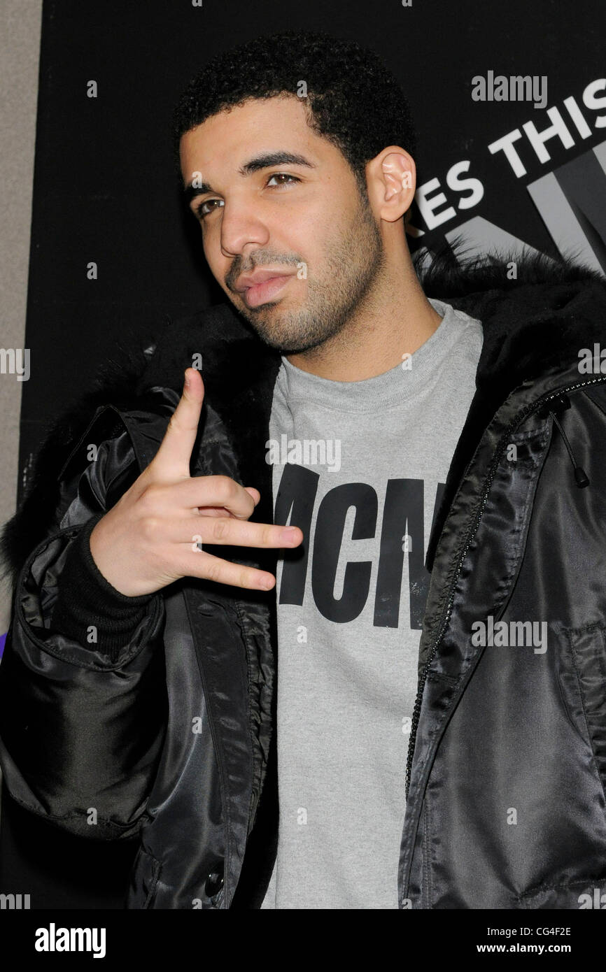 Drake 'Never Say Never' Toronto premiere at AMC Yonge and Dundas ...