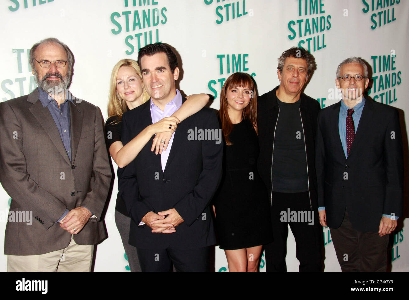 Daniel Sullivan, Laura Linney, Brian d'Arcy James, Christina Ricci ...