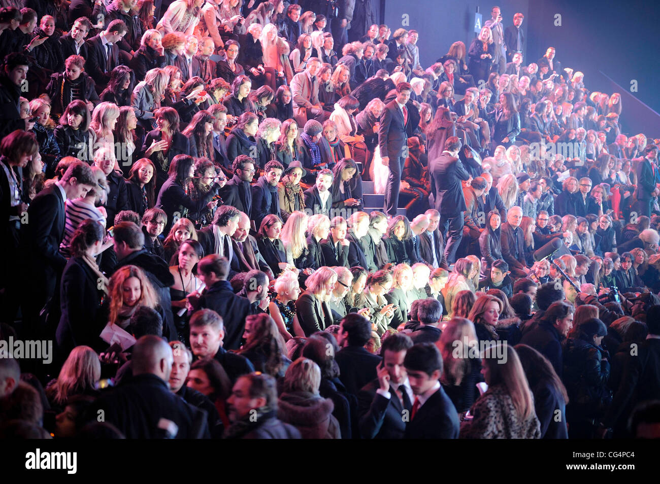 Crowd of spectators Paris Fashion Week Fall 2011 - Etam - Catwalk Paris ...