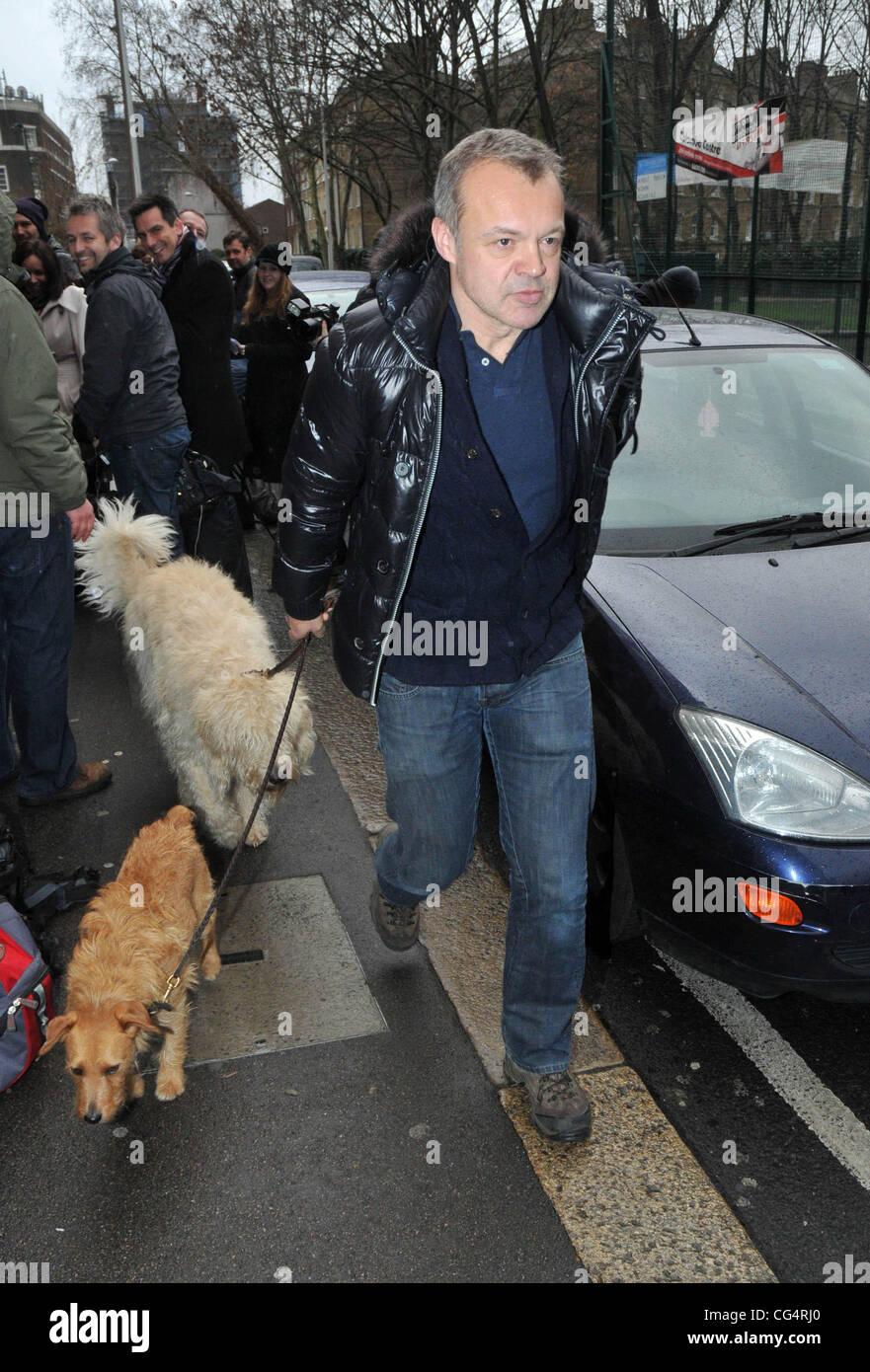 Graham norton dogs hi-res stock photography and images - Alamy